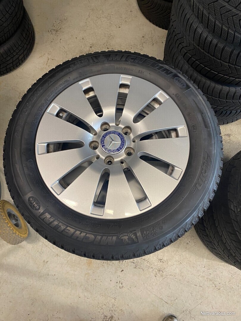 Nettivaraosa - Michelin Mercedes-Benz W242 B-sarja - Kitkarengas sarja ...