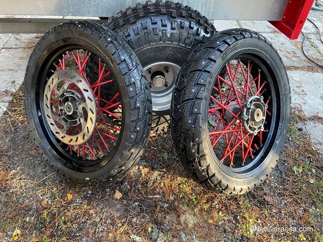 Nettivaraosa - Derbi Pinnavanteet nastarenkailla - Mustat pinnavanteet ...