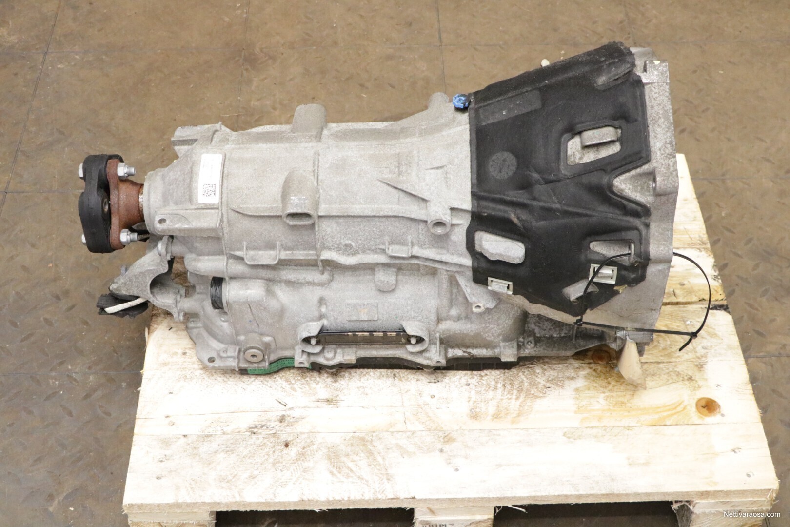 Nettivaraosa - BMW 1 8HP-45Z - BMW 1 D 2013 2.0 L VAIHTEISTO ...