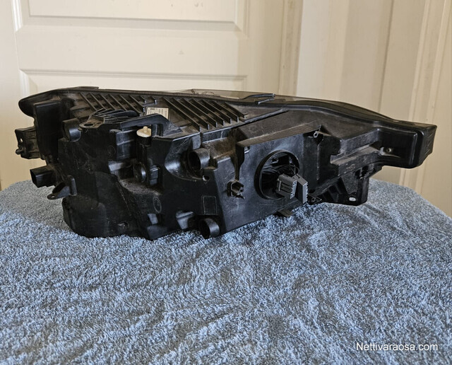 Nettivaraosa - Volvo XC60 2018 - FULL LED Vas ajovalo - Auton varaosat ...