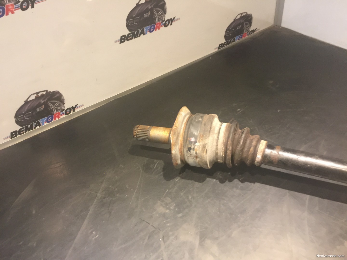 Nettivaraosa - BMW E70 X5 Vetari - Auton varaosat - Nettivaraosa